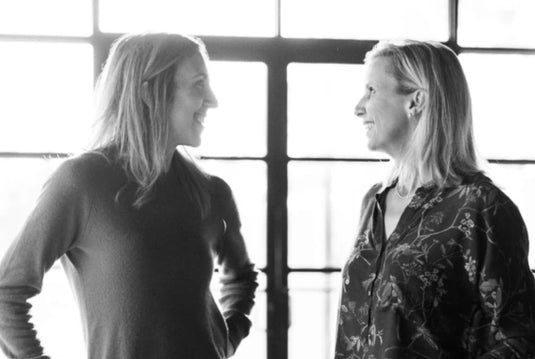 Clarity Jumbo Train Case - Large Clear Cosmetic Train Case | Truffle